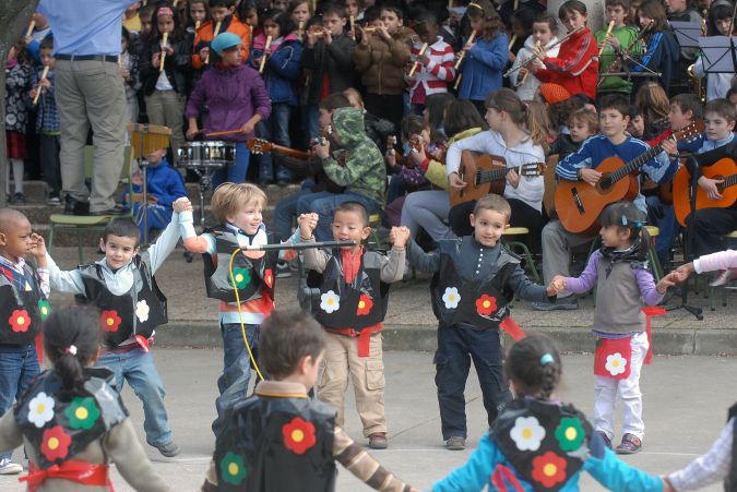 Fiesta de la Primavera en el Caballero de la Rosa foto 13| Colegios ...